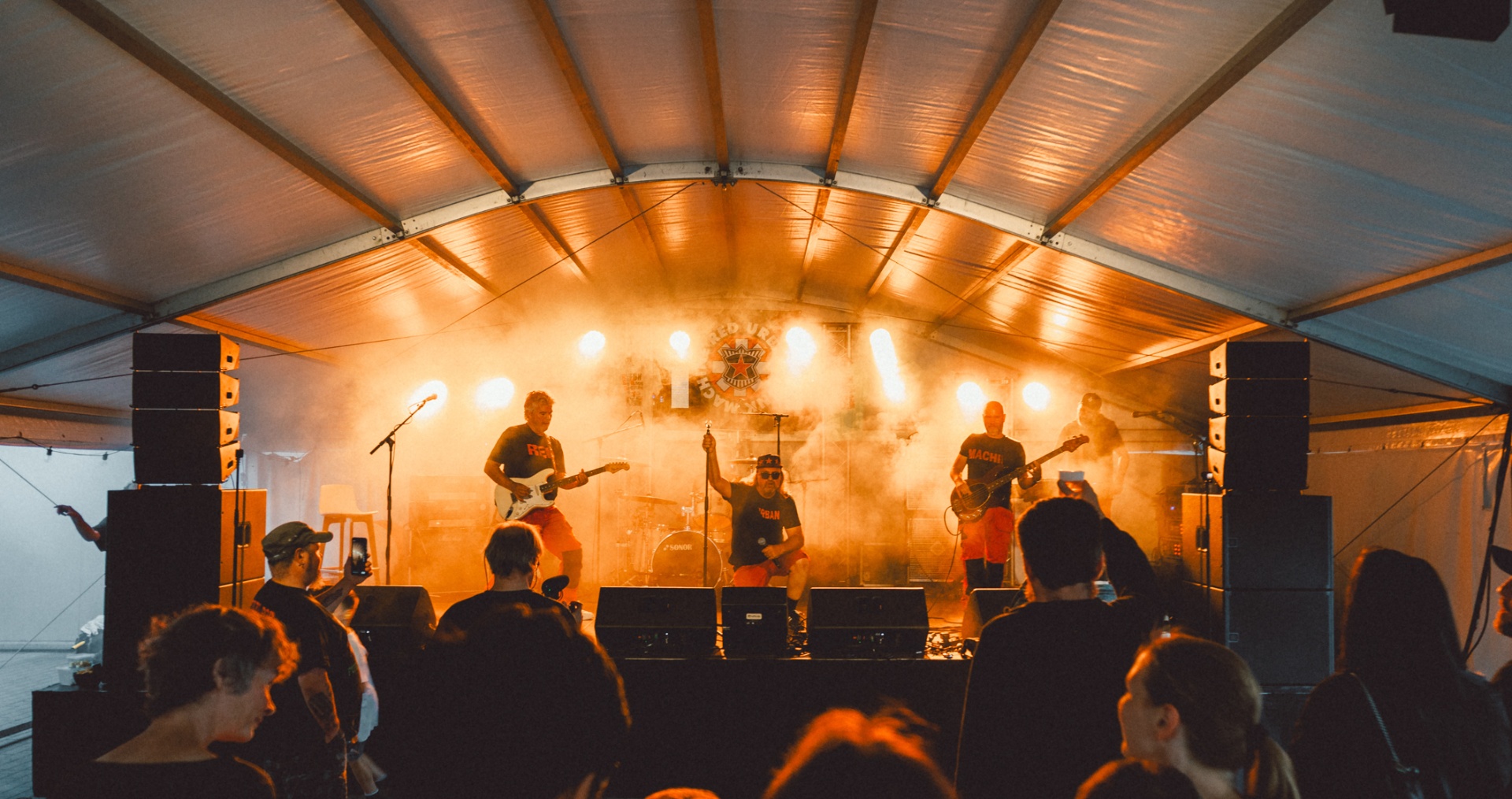 R-Tists.be | Beste Coverbands & Tributebands België Nederland